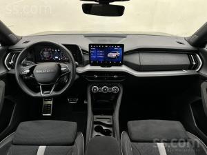 Melns Skoda Kodiaq 2025 Rīga, ar dzinēja tilpumu 1.50 L un nobraukumu 33 tūkst. km par 38950 €, foto 24 vietnē AUTOMOTO.COM.LV