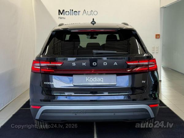 Black Skoda Kodiaq 2026 in Parnu, with an engine capacity of 1.50 L and mileage of 5 thousand km for 45990 €, photo 4 on AUTOMOTO.COM.LV