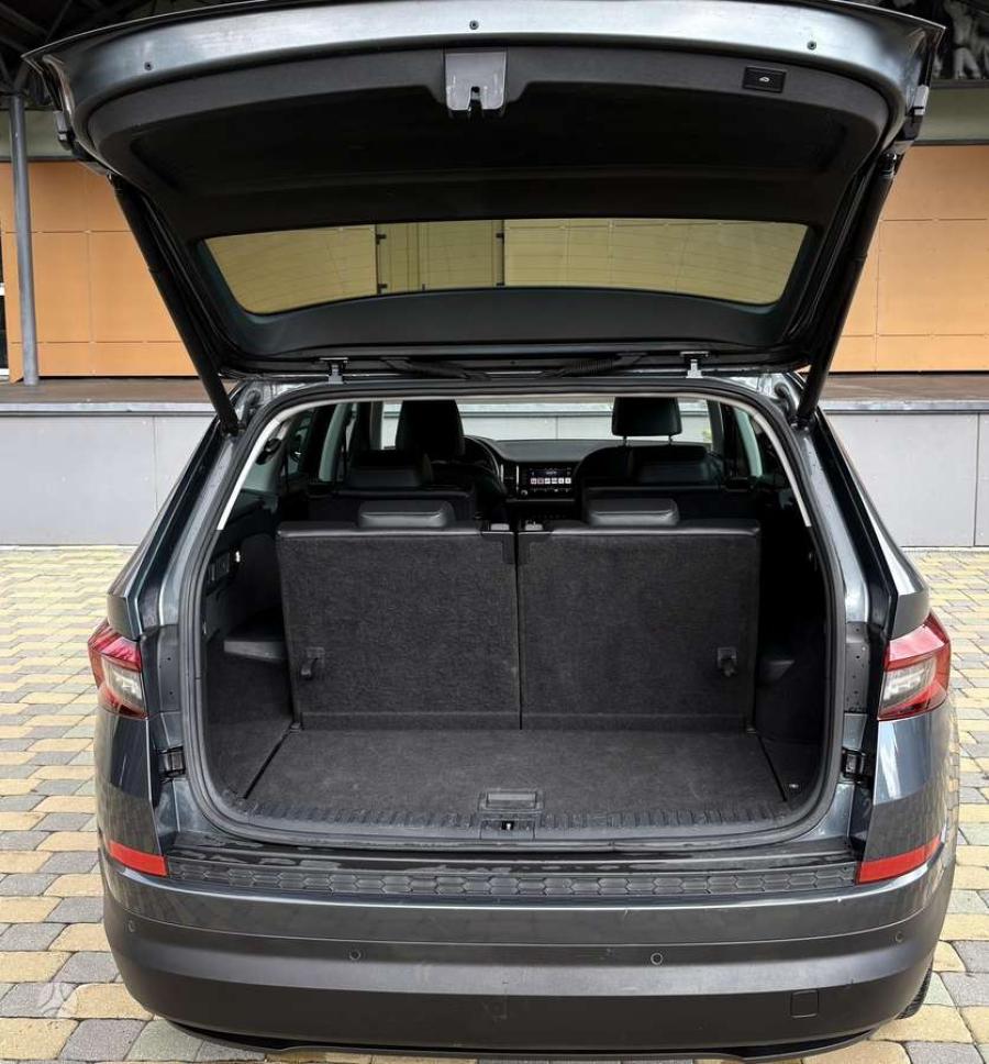 Синий Шкода Kodiaq 2017 в Друскининкай, объемом двигателя 1.97 л и пробегом 188 тыс. км за 20000 €, фото 17 на AUTOMOTO.COM.LV
