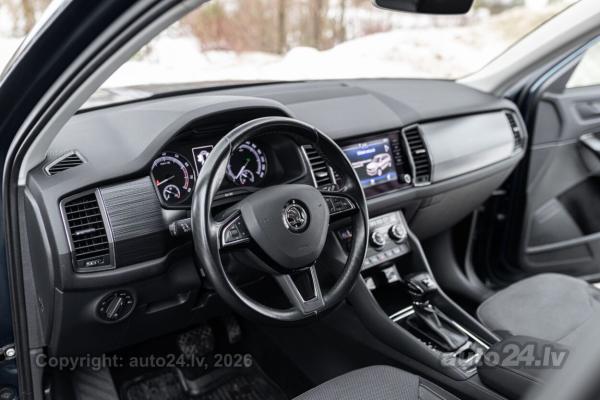 Zils Skoda Kodiaq 2018 Tallina, ar dzinēja tilpumu 1.40 L un nobraukumu 207 tūkst. km par 14990 €, foto 8 vietnē AUTOMOTO.COM.LV