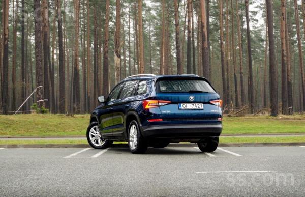 Zils Skoda Kodiaq 2018 Rīga, ar dzinēja tilpumu 1.40 L un nobraukumu 235 tūkst. km par 15791 €, foto 7 vietnē AUTOMOTO.COM.LV