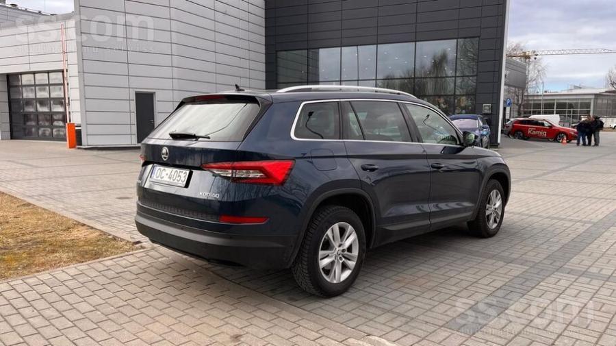 Blue Skoda Kodiaq 2018 in Riga, with an engine capacity of 1.50 L and mileage of 107 thousand km for 18900 €, photo 5 on AUTOMOTO.COM.LV