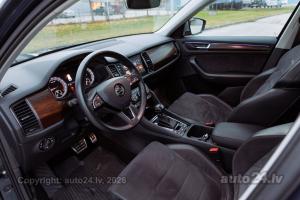 Zils Skoda Kodiaq 2018 Tallina, ar dzinēja tilpumu 2.00 L un nobraukumu 181 tūkst. km par 22250 €, foto 9 vietnē AUTOMOTO.COM.LV