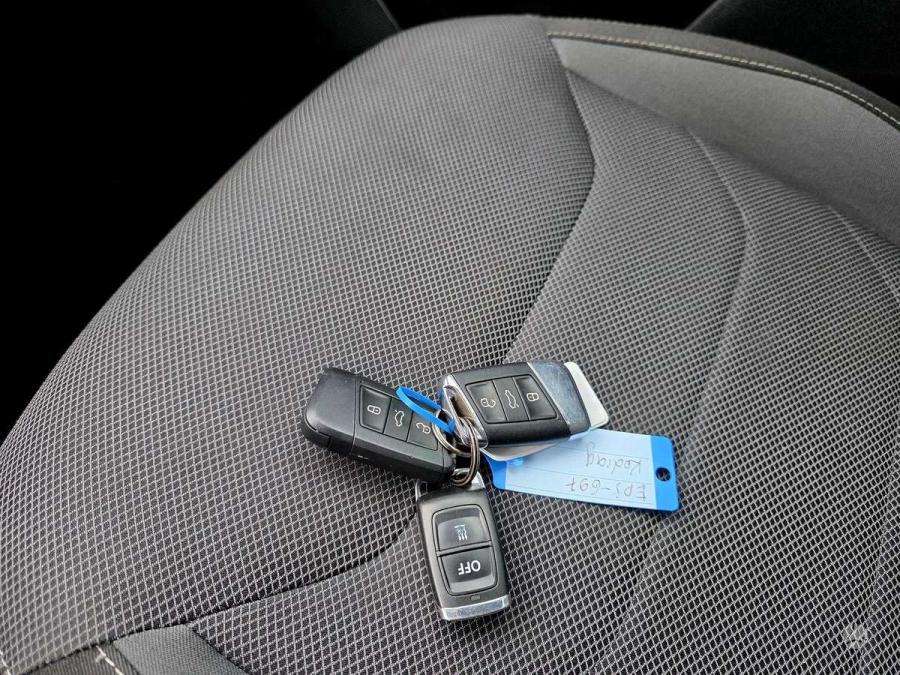 Zils Skoda Kodiaq 2018 Kretinga, ar dzinēja tilpumu 1.40 L un nobraukumu 235 tūkst. km par 13500 €, foto 16 vietnē AUTOMOTO.COM.LV