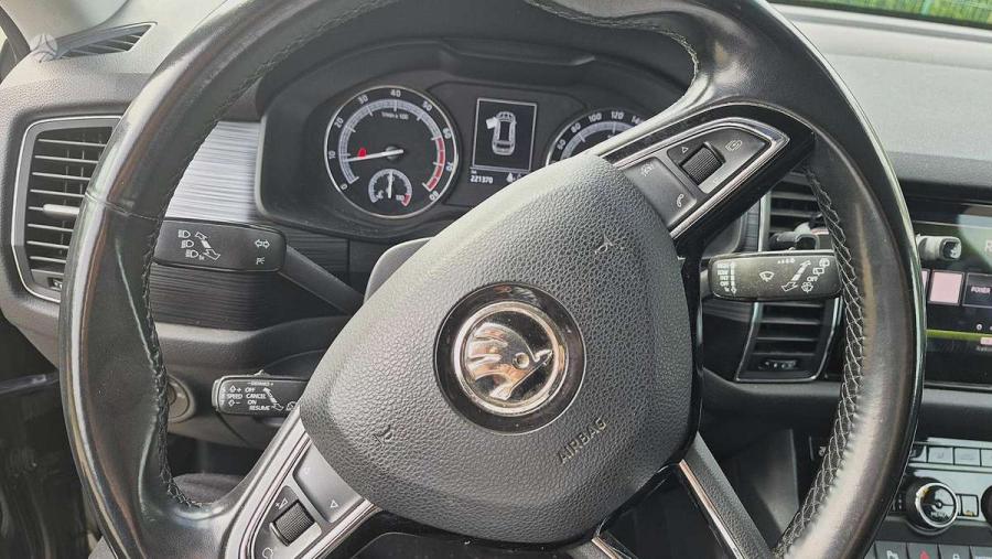 Синий Шкода Kodiaq 2018 в Вильнюс, объемом двигателя 1.98 л и пробегом 222 тыс. км за 13900 €, фото 7 на AUTOMOTO.COM.LV