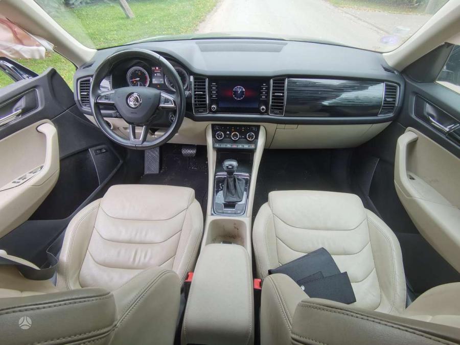 Zils Skoda Kodiaq 2018 Kauņa, ar dzinēja tilpumu 1.50 L un nobraukumu 134 tūkst. km par 12500 €, foto 30 vietnē AUTOMOTO.COM.LV