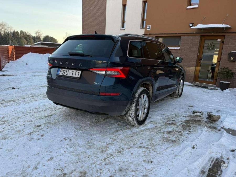 Синий Шкода Kodiaq 2019 в Вильнюс, объемом двигателя 1.97 л и пробегом 400 тыс. км за 15000 €, фото 5 на AUTOMOTO.COM.LV