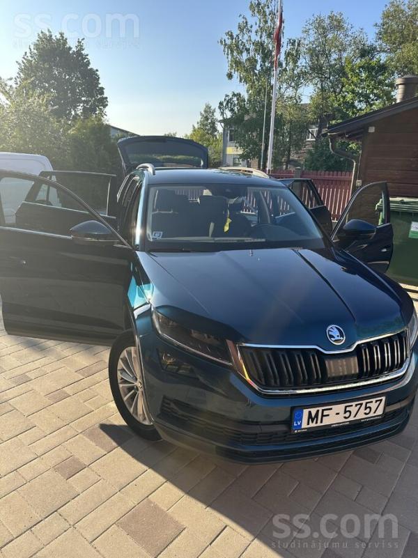Blue Skoda Kodiaq 2019 in Jelgava, with an engine capacity of 2.00 L and mileage of 131 thousand km for 22500 €, photo 4 on AUTOMOTO.COM.LV