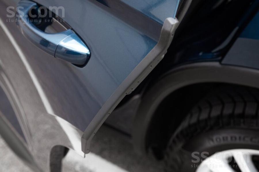 Blue Skoda Kodiaq 2019 in Riga, with an engine capacity of 2.00 L and mileage of 132 thousand km for 19990 €, photo 9 on AUTOMOTO.COM.LV