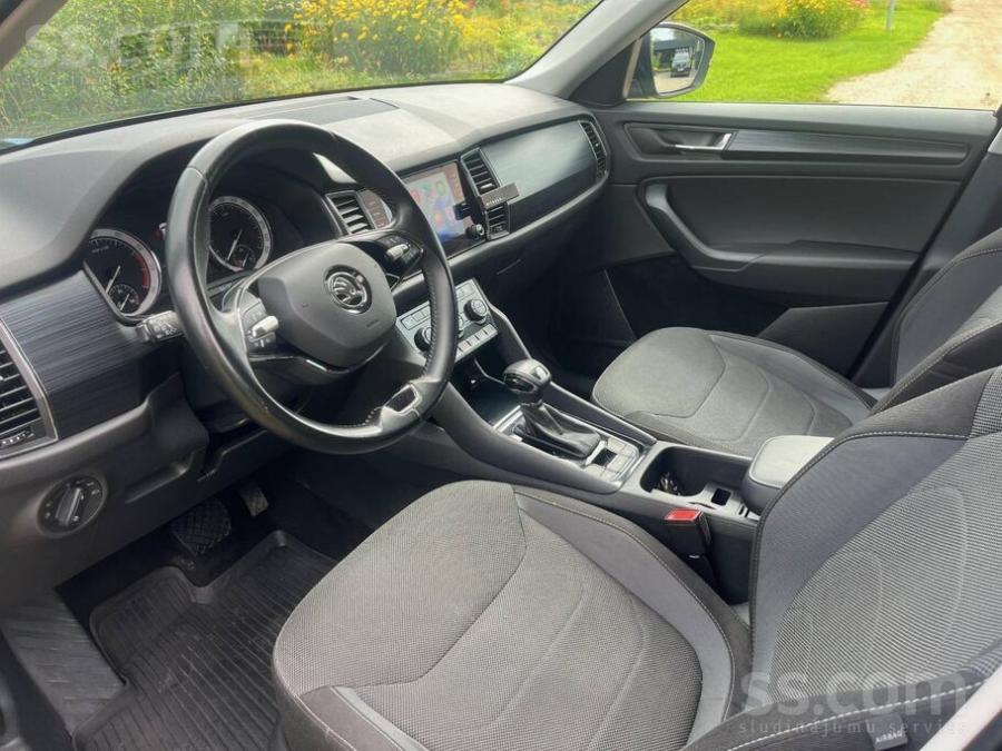 Zils Skoda Kodiaq 2020 Liepāja, ar dzinēja tilpumu 1.50 L un nobraukumu 120 tūkst. km par 21500 €, foto 7 vietnē AUTOMOTO.COM.LV