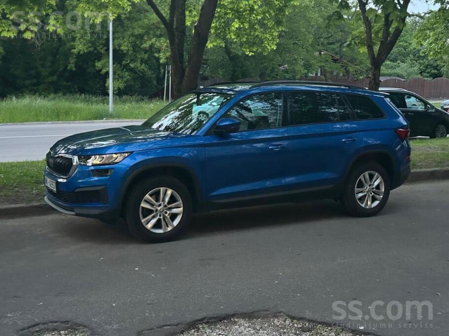 Zils Skoda Kodiaq 2021 Rīga, ar dzinēja tilpumu 1.50 L un nobraukumu 38 tūkst. km par 20100 €, foto 1 vietnē AUTOMOTO.COM.LV