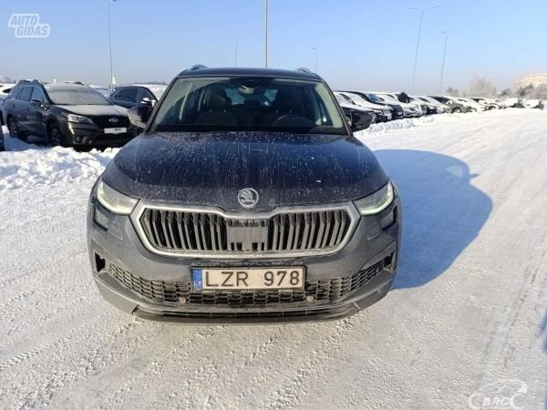 Blue Skoda Kodiaq 2021 in Avizieniai, with an engine capacity of 1.50 L and mileage of 125 thousand km for 22900 €, photo 8 on AUTOMOTO.COM.LV