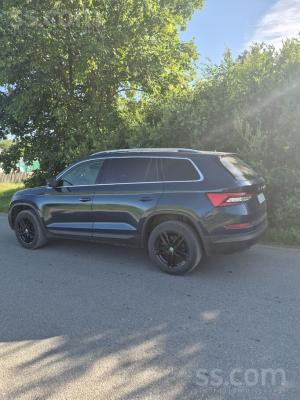Синий Шкода Kodiaq 2021 в Лиепая, объемом двигателя 2.00 л и пробегом 115 тыс. км за 24300 €, фото 4 на AUTOMOTO.COM.LV