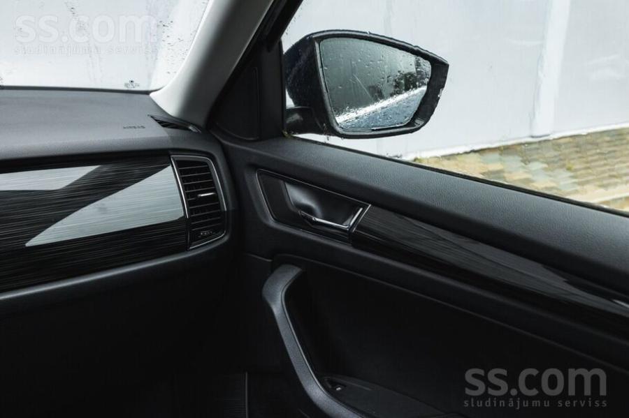 Zils Skoda Kodiaq 2021 Ventspils, ar dzinēja tilpumu 2.00 L un nobraukumu 120 tūkst. km par 22000 €, foto 36 vietnē AUTOMOTO.COM.LV