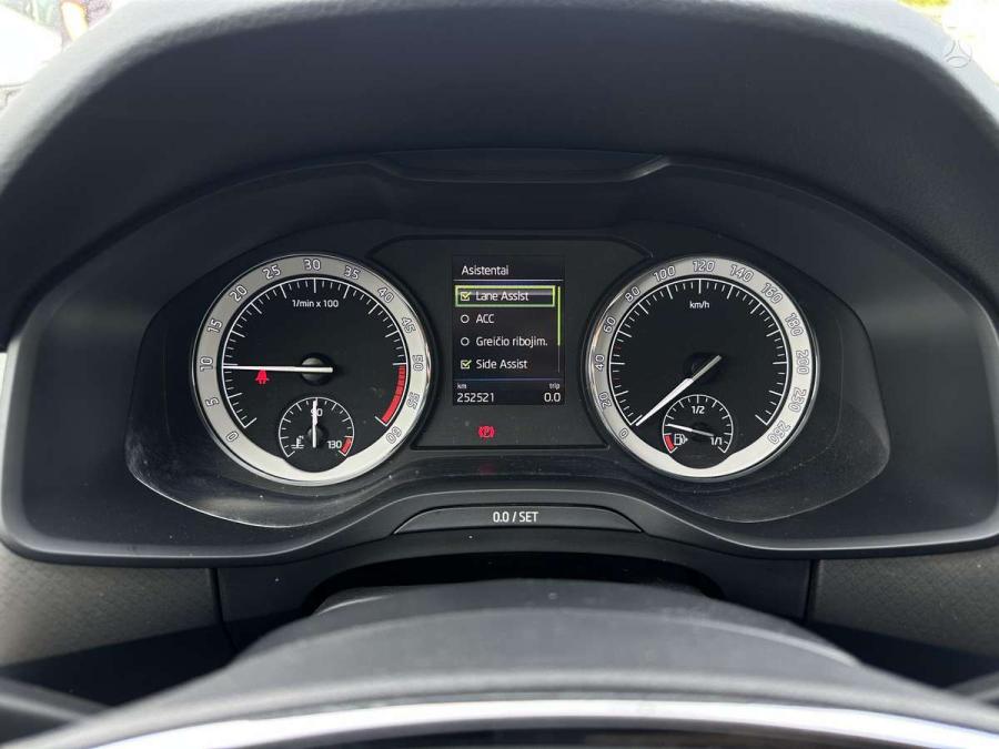 Zils Skoda Kodiaq 2021 Šauļi, ar dzinēja tilpumu 1.97 L un nobraukumu 252 tūkst. km par 16900 €, foto 16 vietnē AUTOMOTO.COM.LV
