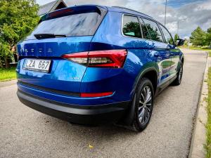 Blue Skoda Kodiaq 2021 in Klaipeda, with an engine capacity of 1.98 L and mileage of 135 thousand km for 25500 €, photo 4 on AUTOMOTO.COM.LV