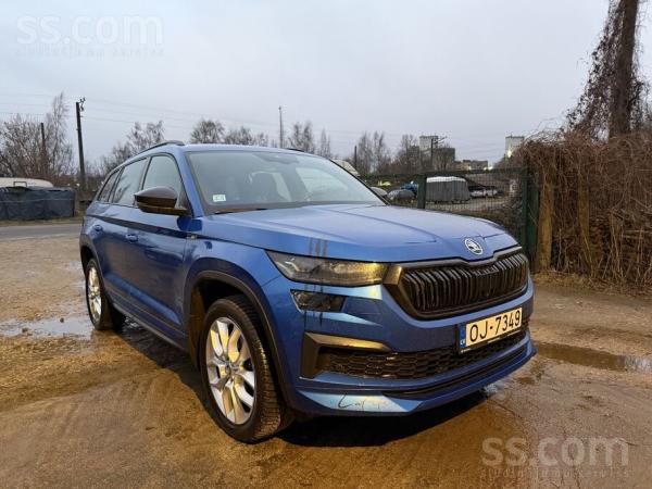 Синий Шкода Kodiaq 2022 в Рига, объемом двигателя 2.00 л и пробегом 70 тыс. км за 30500 €, фото 1 на AUTOMOTO.COM.LV