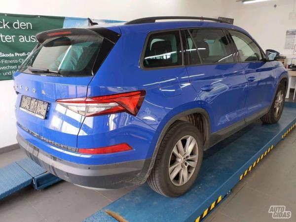 Blue Skoda Kodiaq 2022 in Kaunas, with an engine capacity of 1.50 L and mileage of 73 thousand km for 30589 €, photo 3 on AUTOMOTO.COM.LV