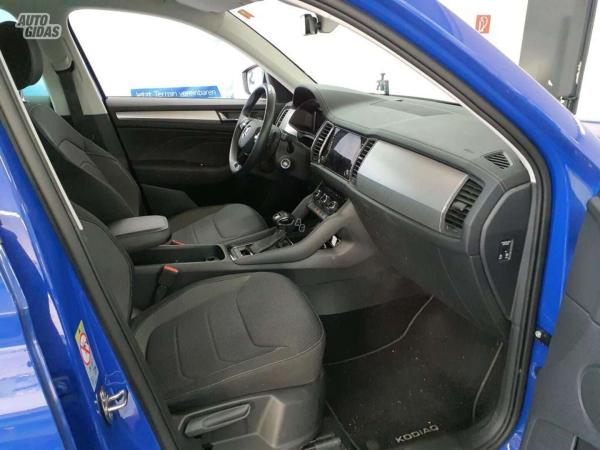 Blue Skoda Kodiaq 2022 in Kaunas, with an engine capacity of 1.50 L and mileage of 73 thousand km for 30589 €, photo 4 on AUTOMOTO.COM.LV