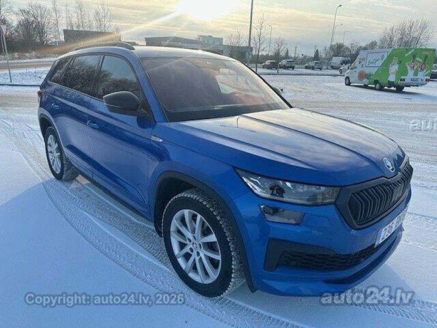 Синий Шкода Kodiaq 2022 в Таллин, объемом двигателя 2.00 л и пробегом 65 тыс. км за 39900 €, фото 1 на AUTOMOTO.COM.LV