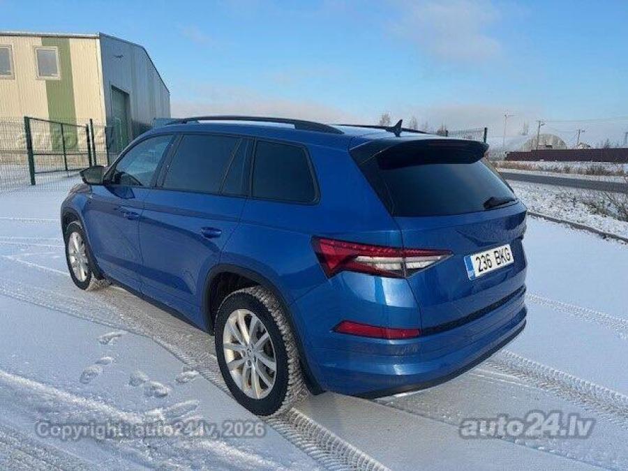 Синий Шкода Kodiaq 2022 в Таллин, объемом двигателя 2.00 л и пробегом 65 тыс. км за 39900 €, фото 3 на AUTOMOTO.COM.LV