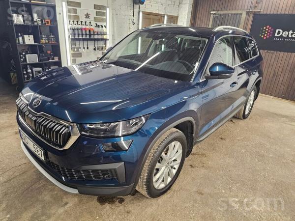 Blue Skoda Kodiaq 2022 in Jekabpils, with an engine capacity of 2.00 L and mileage of 166 thousand km for 28999 €, photo 1 on AUTOMOTO.COM.LV
