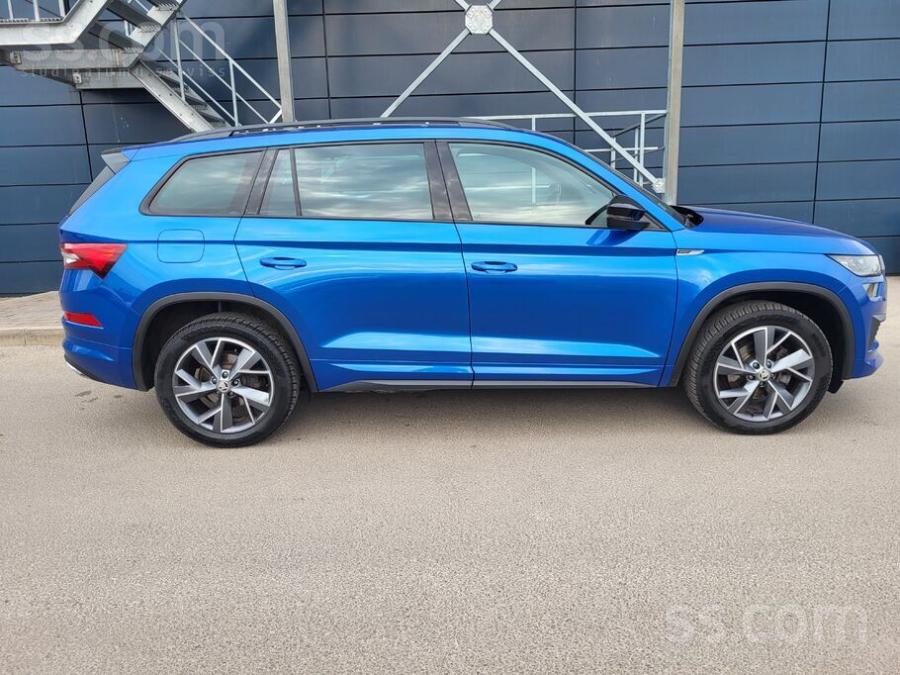 Синий Шкода Kodiaq 2022 в Рига, объемом двигателя 2.00 л и пробегом 89 тыс. км за 31900 €, фото 2 на AUTOMOTO.COM.LV
