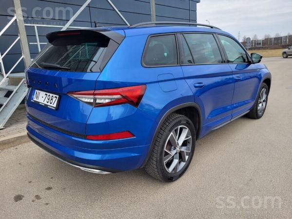 Blue Skoda Kodiaq 2022 in Riga, with an engine capacity of 2.00 L and mileage of 89 thousand km for 31900 €, photo 3 on AUTOMOTO.COM.LV