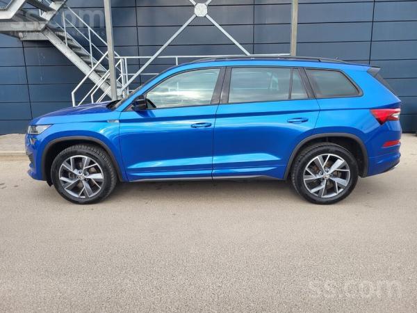 Blue Skoda Kodiaq 2022 in Riga, with an engine capacity of 2.00 L and mileage of 89 thousand km for 31900 €, photo 5 on AUTOMOTO.COM.LV