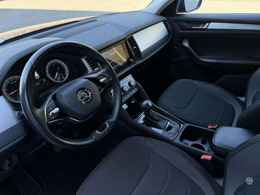 Zils Skoda Kodiaq 2022 Viļņa, ar dzinēja tilpumu 1.97 L un nobraukumu 151 tūkst. km par 19990 €, foto 15 vietnē AUTOMOTO.COM.LV