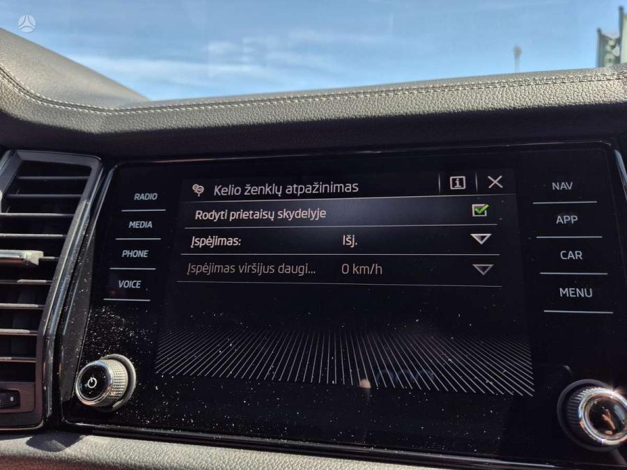 Zils Skoda Kodiaq 2022 Šauļi, ar dzinēja tilpumu 1.97 L un nobraukumu 164 tūkst. km par 22900 €, foto 19 vietnē AUTOMOTO.COM.LV