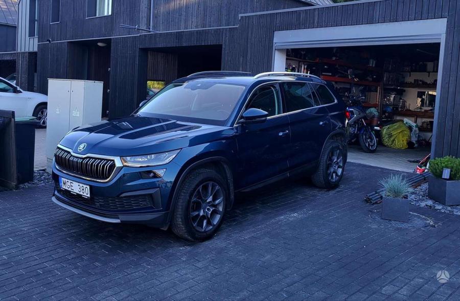 Синий Шкода Kodiaq 2022 в Вильнюс, объемом двигателя 1.97 л и пробегом 76 тыс. км за 27500 €, фото 1 на AUTOMOTO.COM.LV