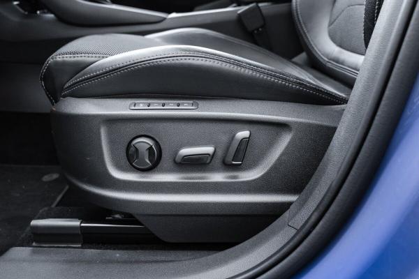 Blue Skoda Kodiaq 2022 in Marupe, with an engine capacity of 2.00 L and mileage of 147 thousand km for 27850 €, photo 9 on AUTOMOTO.COM.LV
