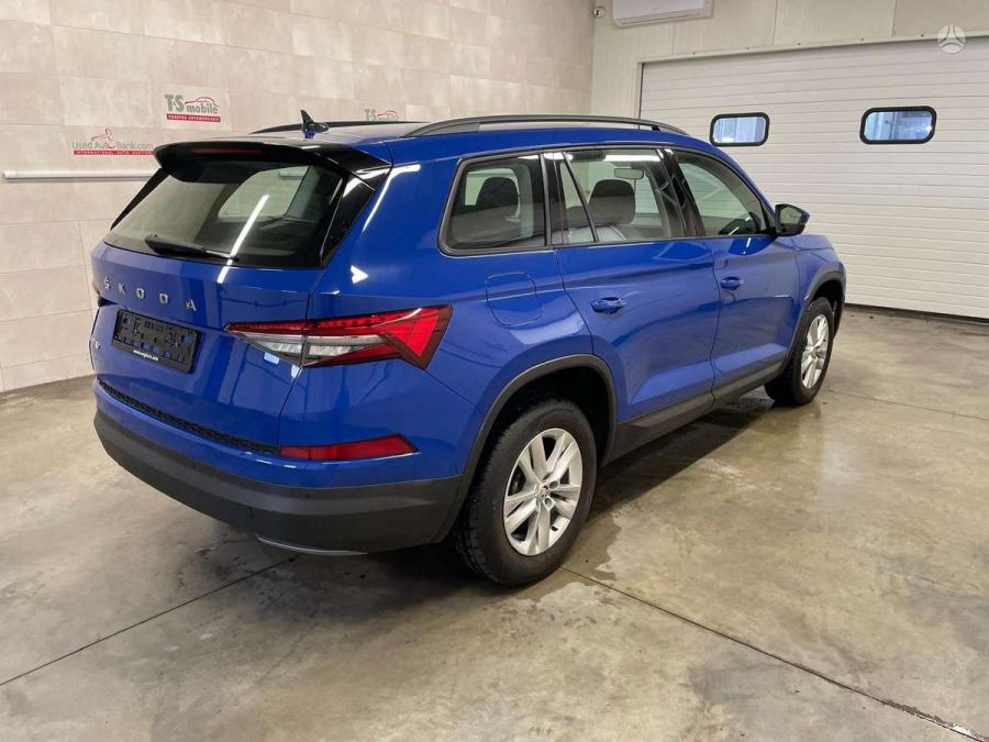 Zils Skoda Kodiaq 2022 Marijampole, ar dzinēja tilpumu 1.50 L un nobraukumu 198 tūkst. km par 18634 €, foto 7 vietnē AUTOMOTO.COM.LV