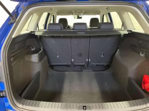 Zils Skoda Kodiaq 2022 Marijampole, ar dzinēja tilpumu 1.50 L un nobraukumu 198 tūkst. km par 18634 €, foto 17 vietnē AUTOMOTO.COM.LV
