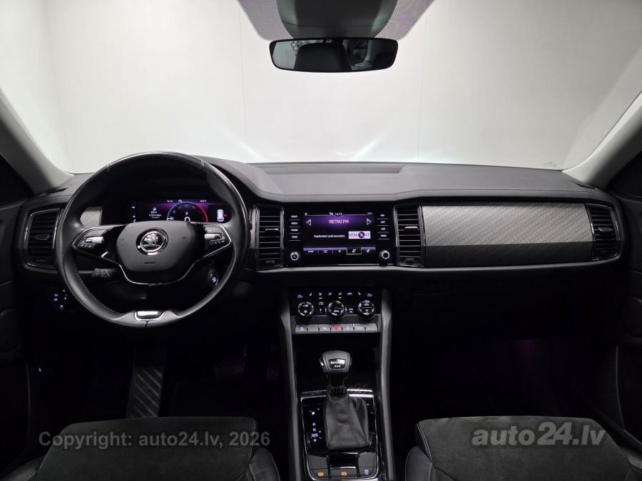 Zils Skoda Kodiaq 2022 Tallina, ar dzinēja tilpumu 2.00 L un nobraukumu 115 tūkst. km par 29900 €, foto 9 vietnē AUTOMOTO.COM.LV