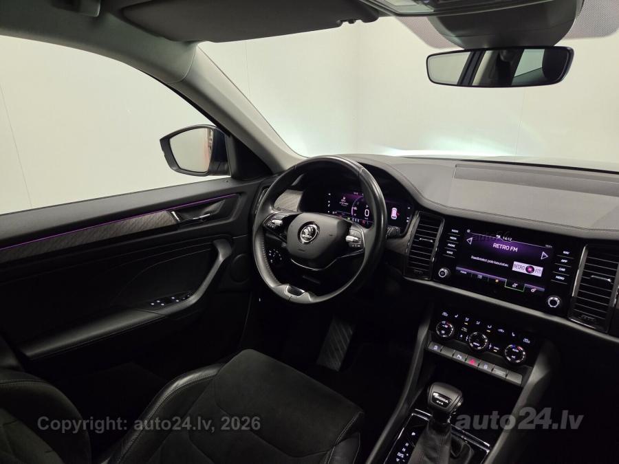 Zils Skoda Kodiaq 2022 Tallina, ar dzinēja tilpumu 2.00 L un nobraukumu 115 tūkst. km par 29900 €, foto 14 vietnē AUTOMOTO.COM.LV