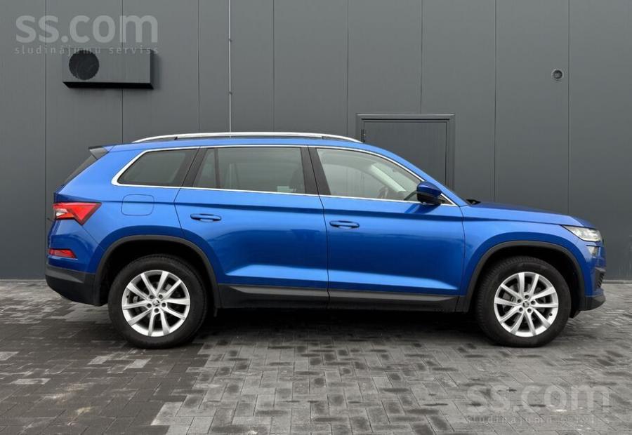Blue Skoda Kodiaq 2022 in Riga, with an engine capacity of 2.00 L and mileage of 145 thousand km for 27400 €, photo 6 on AUTOMOTO.COM.LV