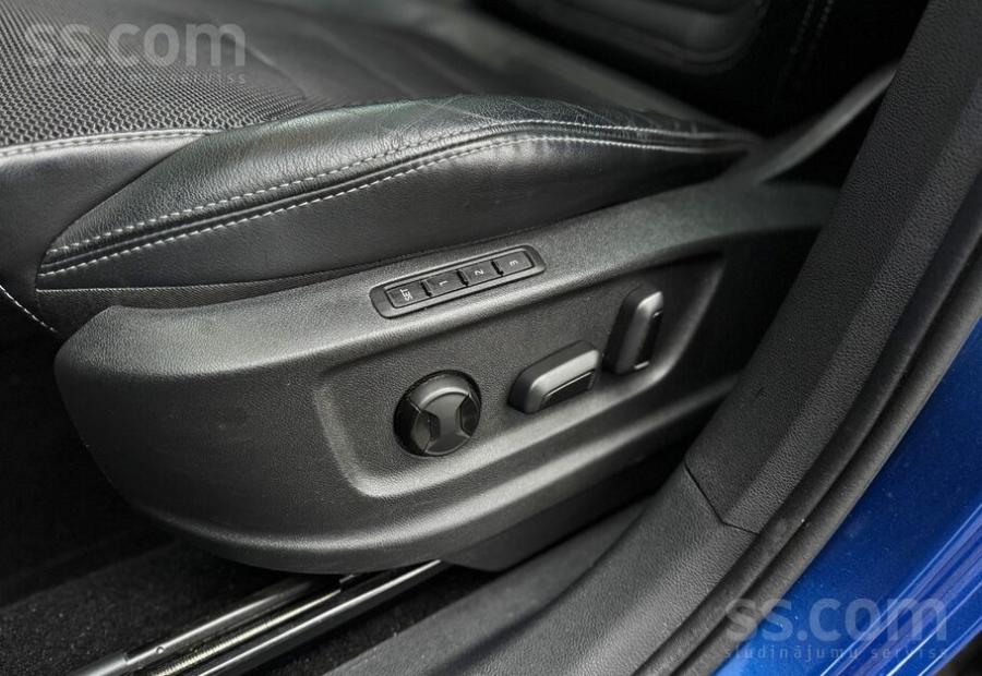 Blue Skoda Kodiaq 2022 in Riga, with an engine capacity of 2.00 L and mileage of 145 thousand km for 27400 €, photo 10 on AUTOMOTO.COM.LV