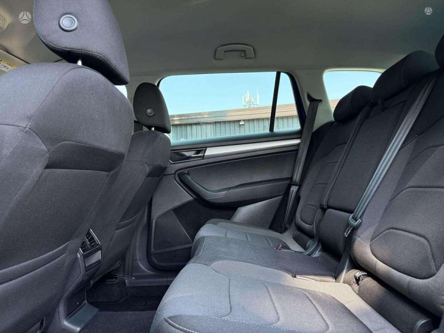 Zils Skoda Kodiaq 2022 Viļņa, ar dzinēja tilpumu 1.97 L un nobraukumu 151 tūkst. km par 19990 €, foto 19 vietnē AUTOMOTO.COM.LV