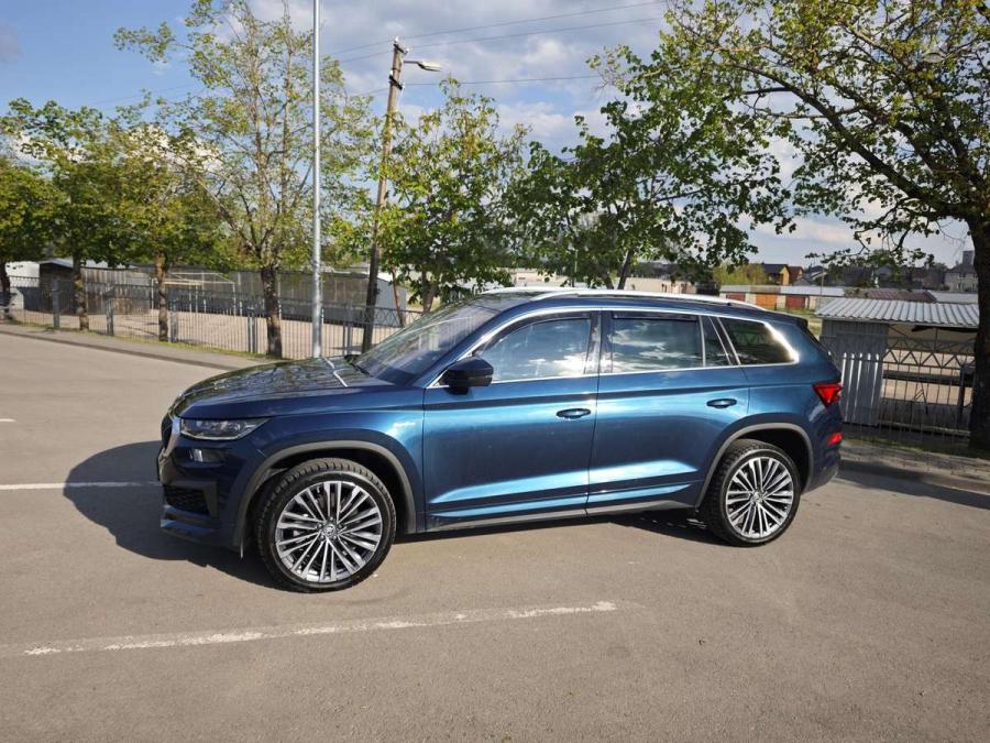 Blue Skoda Kodiaq 2022 in Telschi, with an engine capacity of 1.97 L and mileage of 256 thousand km for 24000 €, photo 1 on AUTOMOTO.COM.LV