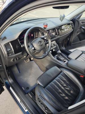Blue Skoda Kodiaq 2022 in Telschi, with an engine capacity of 1.97 L and mileage of 256 thousand km for 24000 €, photo 13 on AUTOMOTO.COM.LV