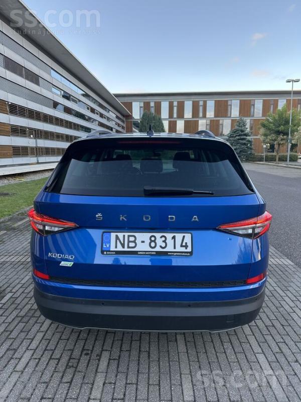 Blue Skoda Kodiaq 2022 in Riga, with an engine capacity of 1.50 L and mileage of 77 thousand km for 23500 €, photo 5 on AUTOMOTO.COM.LV