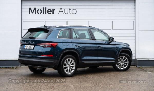Blue Skoda Kodiaq 2023 in Riga, with an engine capacity of 2.00 L and mileage of 45 thousand km for 34331 €, photo 3 on AUTOMOTO.COM.LV