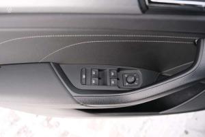 Zils Skoda Kodiaq 2023 Viļņa, ar dzinēja tilpumu 1.50 L un nobraukumu 71 tūkst. km par 25300 €, foto 25 vietnē AUTOMOTO.COM.LV