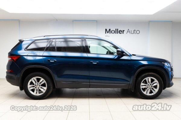 Blue Skoda Kodiaq 2023 in Johvi, with an engine capacity of 2.00 L and mileage of 49 thousand km for 31990 €, photo 6 on AUTOMOTO.COM.LV