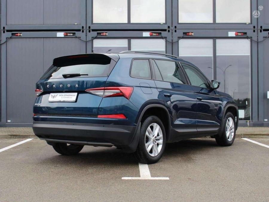 Blue Skoda Kodiaq 2023 in Vilnius, with an engine capacity of 1.50 L and mileage of 100 thousand km for 26250 €, photo 3 on AUTOMOTO.COM.LV