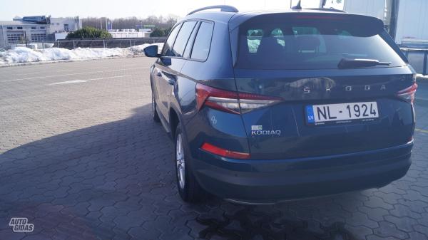 Blue Skoda Kodiaq 2023 in Kaunas, with an engine capacity of 2.00 L and mileage of 192 thousand km for 21090 €, photo 5 on AUTOMOTO.COM.LV