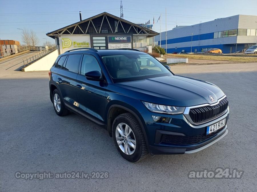 Zils Skoda Kodiaq 2023 Tallina, ar dzinēja tilpumu 1.50 L un nobraukumu 82 tūkst. km par 28900 €, foto 2 vietnē AUTOMOTO.COM.LV