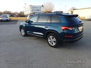 Zils Skoda Kodiaq 2023 Tallina, ar dzinēja tilpumu 1.50 L un nobraukumu 82 tūkst. km par 28900 €, foto 3 vietnē AUTOMOTO.COM.LV